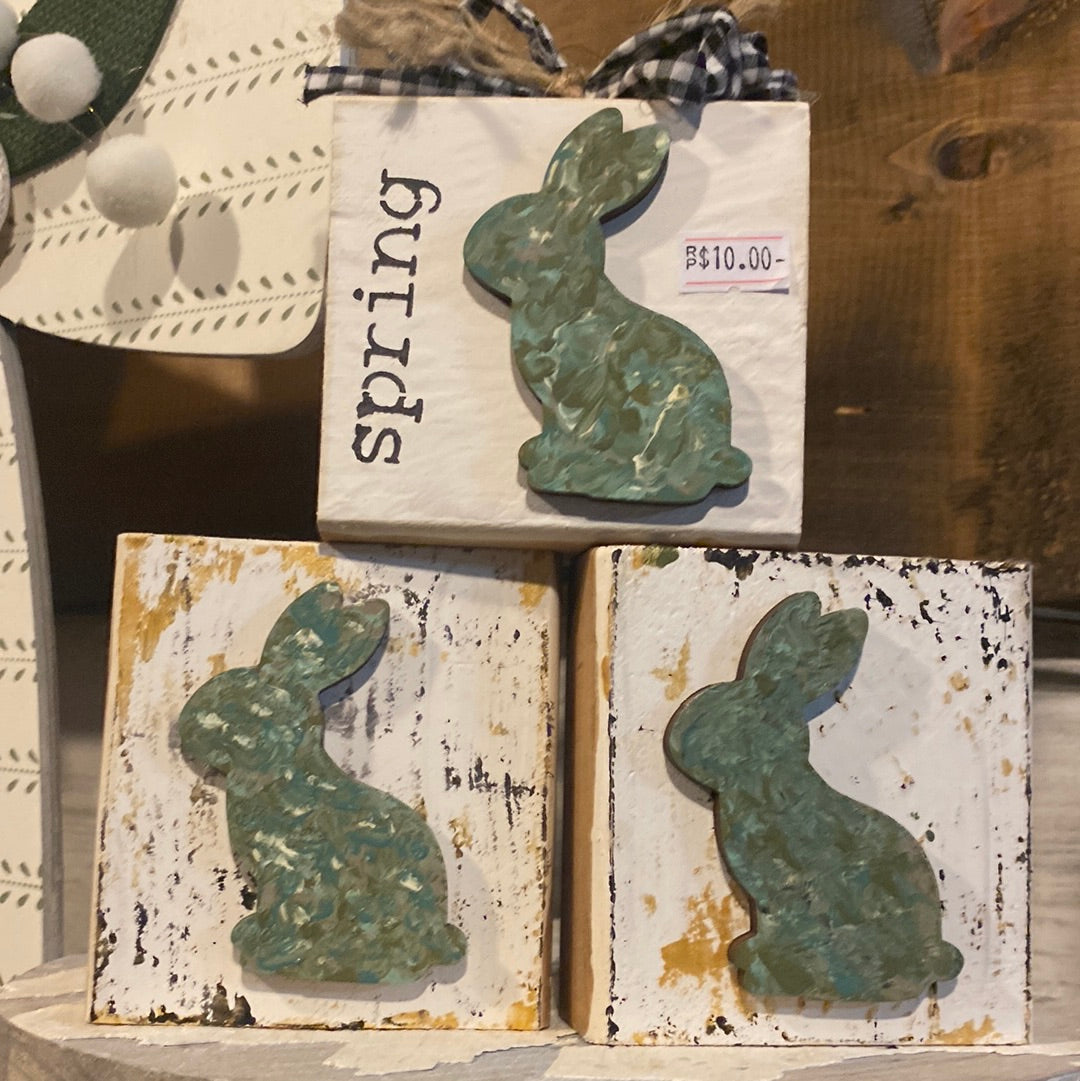 Moss Bunny Block – Vick Crafts