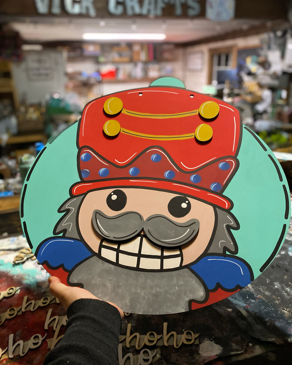Nutcracker Face Door Hanger, Christmas door decor, wood sign – Vick Crafts